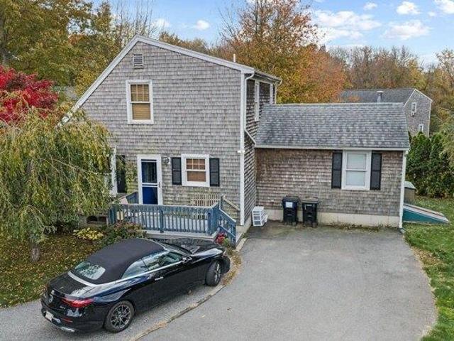 house with 3 bedroom, Dartmouth MA ES104852991