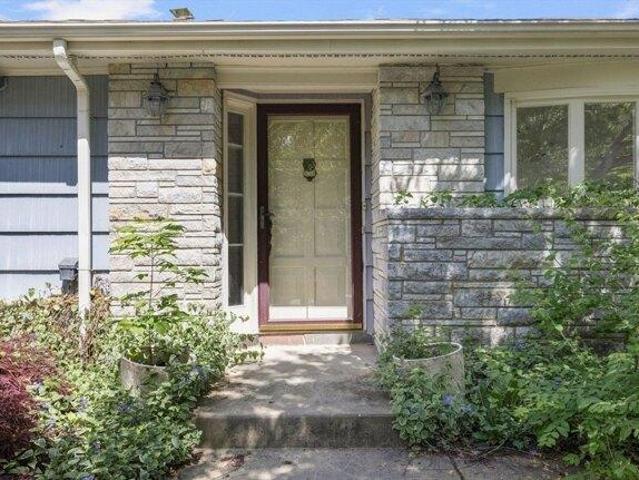 house with 3 bedroom, Dartmouth MA ES104113421