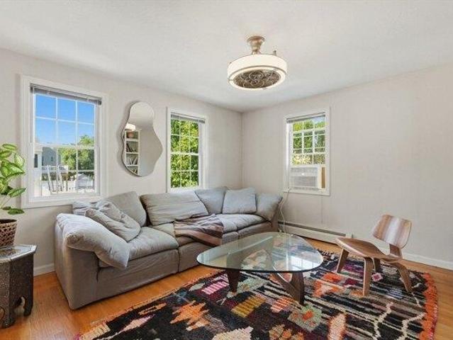 house with 3 bedroom, Dartmouth MA ES104115896