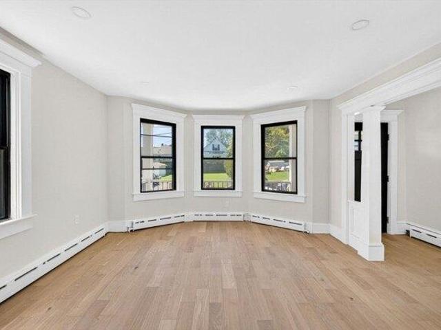 house with 3 bedroom, Dartmouth MA ES104115194