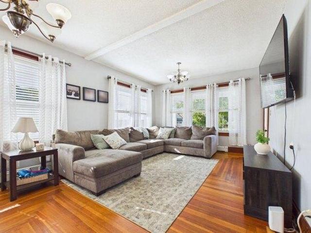 house with 3 bedroom, Dartmouth MA ES105512341
