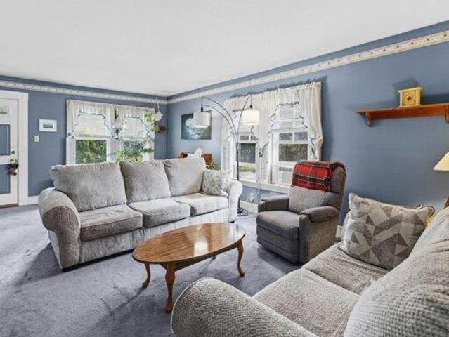 house with 3 bedroom, Dartmouth MA ES105515381