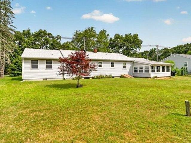 house with 3 bedroom, Dartmouth MA ES105241782