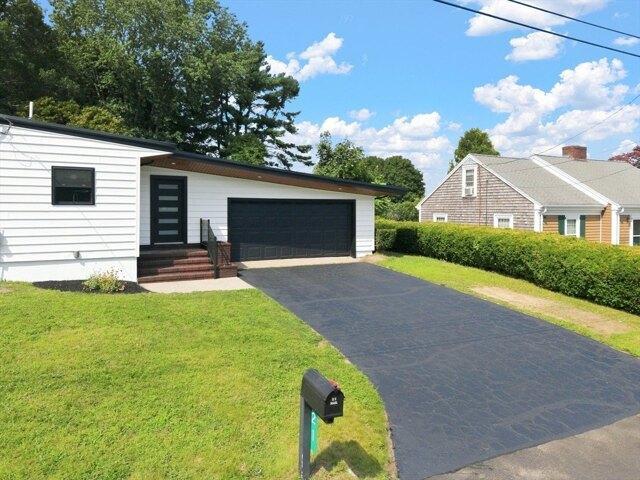 house with 3 bedroom, Dartmouth MA ES105254561