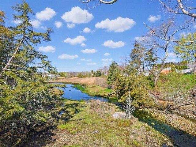 house with 3 bedroom, Dartmouth MA ES105293272