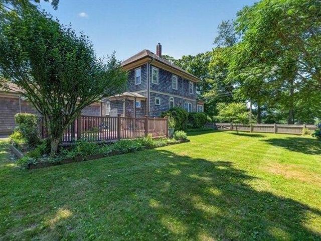 house with 3 bedroom, Dartmouth MA ES105331334