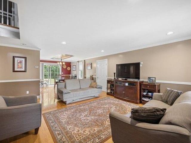 house with 3 bedroom, Dartmouth MA ES105386778