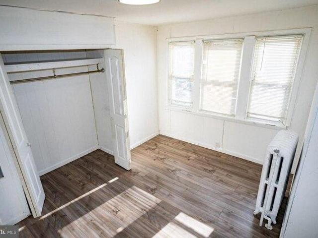 house with 3 bedroom, Darby PA DS91635110