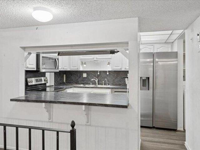 house with 3 bedroom, Davie FL ES104898419