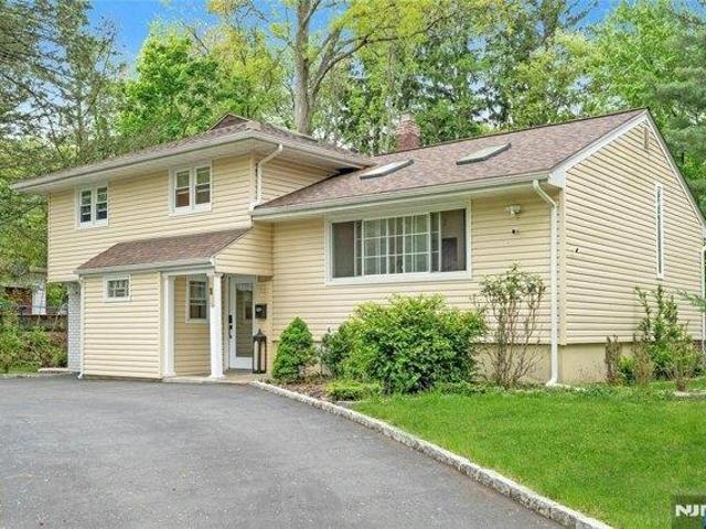house with 3 bedroom, Demarest NJ DLS102258167