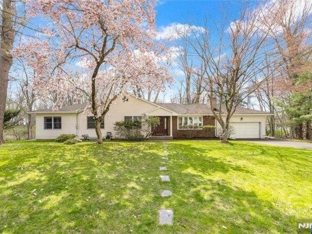 house with 3 bedroom, Demarest NJ DS102528901