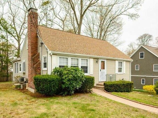 house with 3 bedroom, Dedham MA DLS102529028