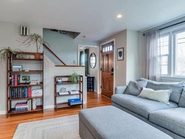 house with 3 bedroom, Dedham MA DLS102633912