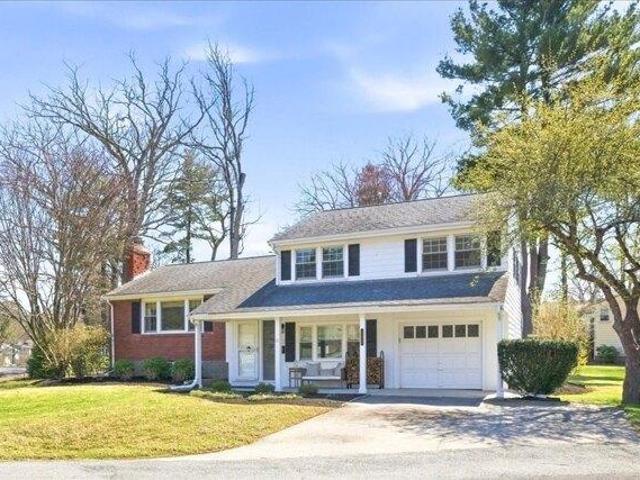 house with 3 bedroom, Dedham MA DS102475785