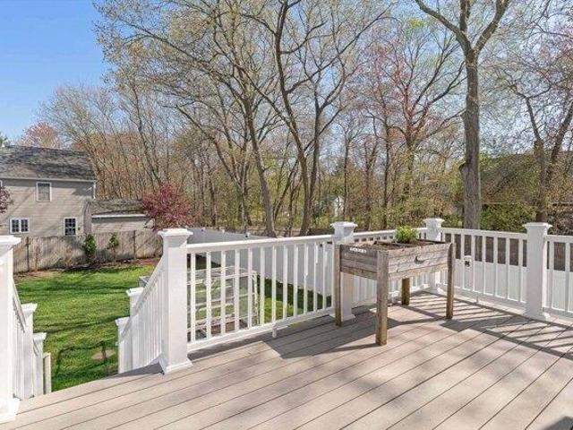 house with 3 bedroom, Dedham MA DS102595496