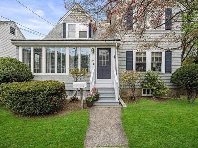 house with 3 bedroom, Dedham MA DS102634751