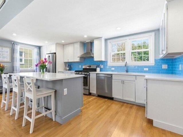 house with 3 bedroom, Dedham MA DS102063927