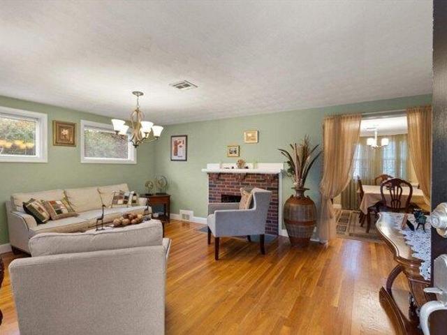 house with 3 bedroom, Dedham MA ES102860734