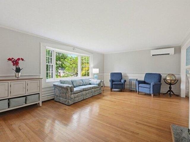 house with 3 bedroom, Dedham MA ES103438358