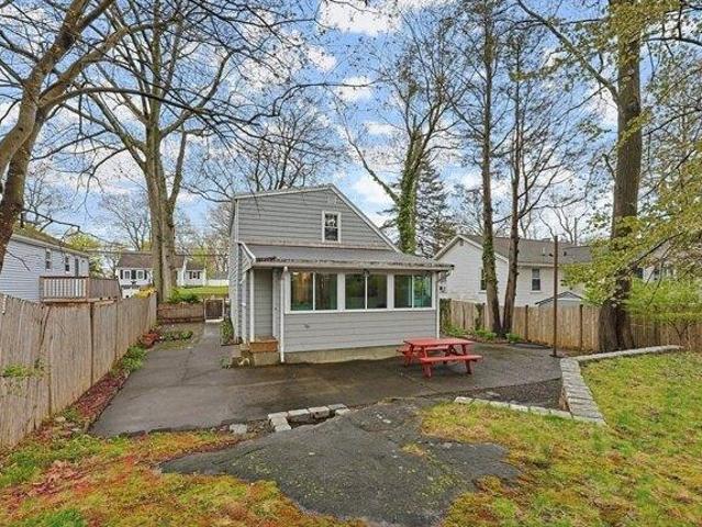 house with 3 bedroom, Dedham MA ES103441358