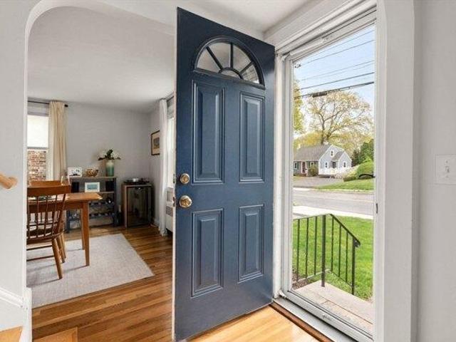 house with 3 bedroom, Dedham MA ES103443313