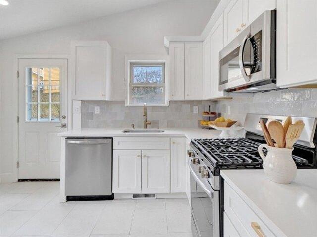 house with 3 bedroom, Dedham MA ES103159650