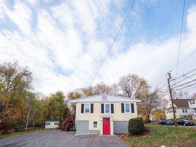 house with 3 bedroom, Dedham MA ES103250788