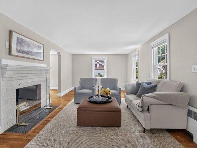 house with 3 bedroom, Dedham MA ES104608368