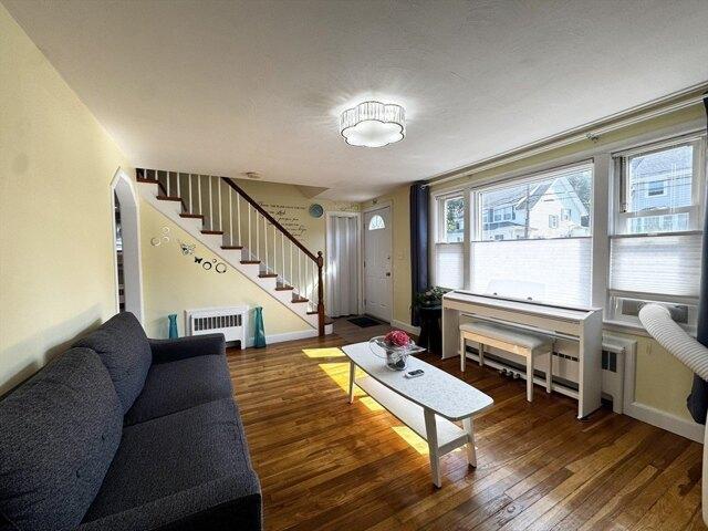 house with 3 bedroom, Dedham MA ES104264673