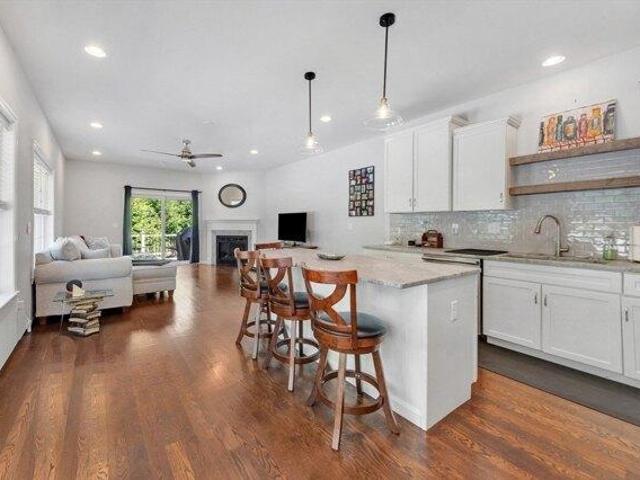 house with 3 bedroom, Dedham MA ES104376331