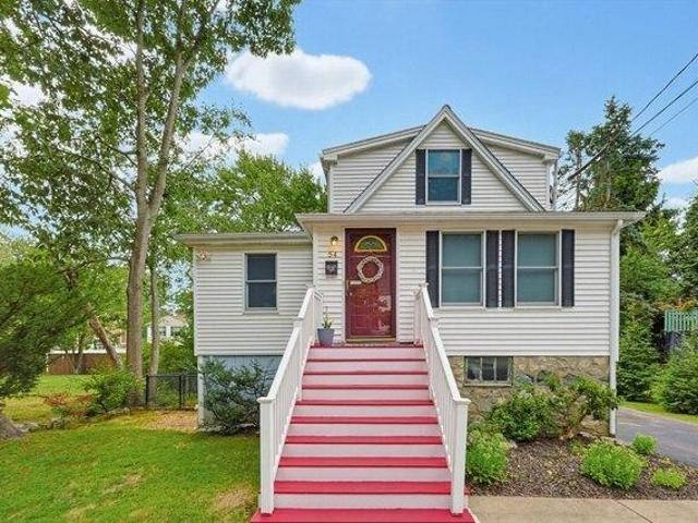 house with 3 bedroom, Dedham MA ES105061467