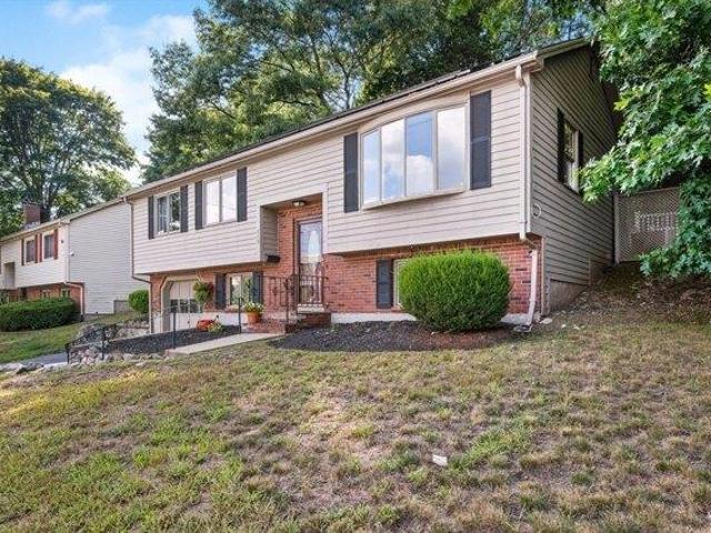 house with 3 bedroom, Dedham MA ES105203883