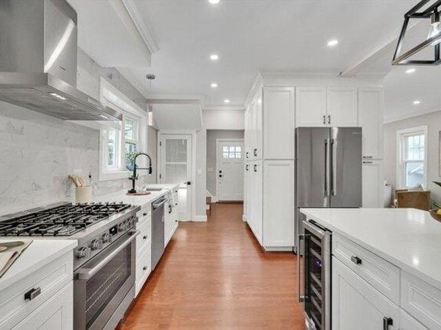 house with 3 bedroom, Dedham MA ES105352443