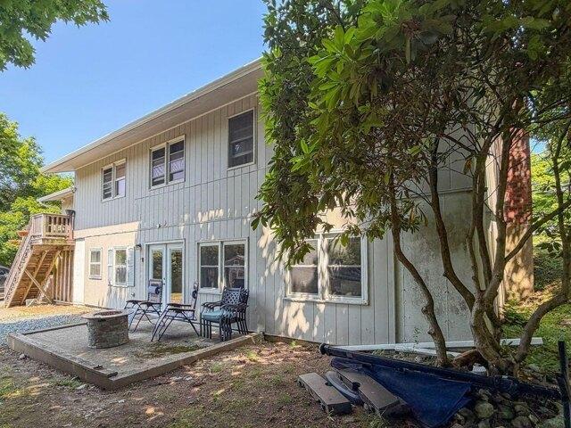 house with 3 bedroom, Deer Isle ME ES104540763