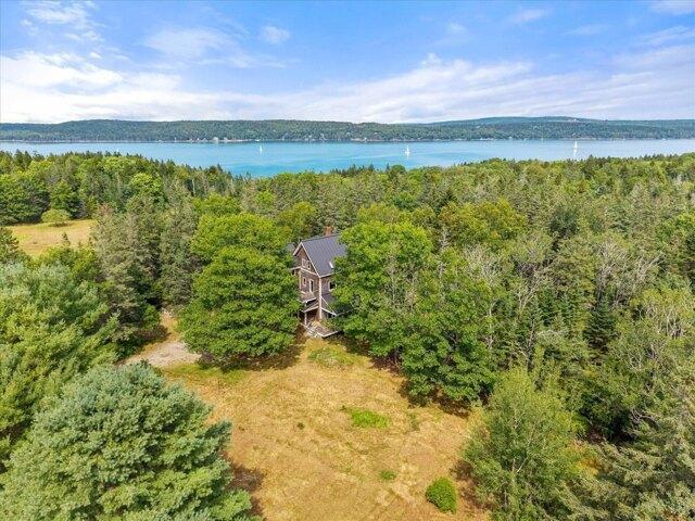 house with 3 bedroom, Deer Isle ME ES105107386
