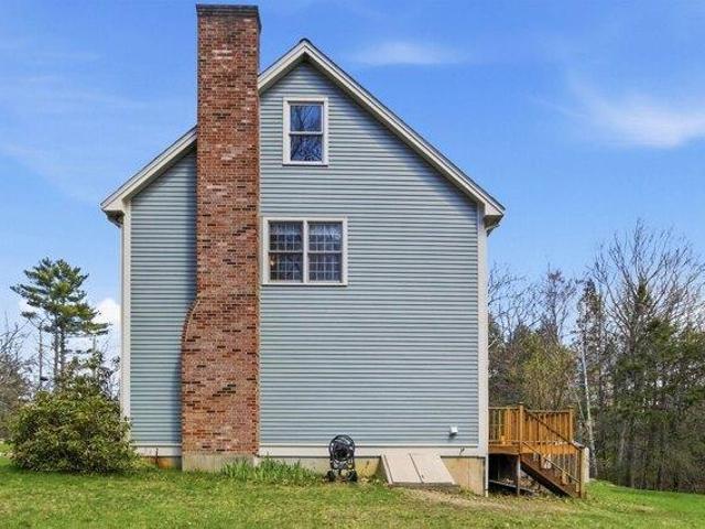 house with 3 bedroom, Deerfield NH DS102410826