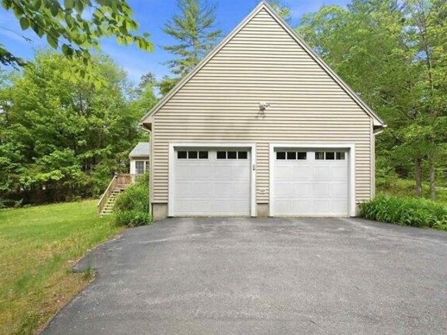 house with 3 bedroom, Deerfield NH ES103444717