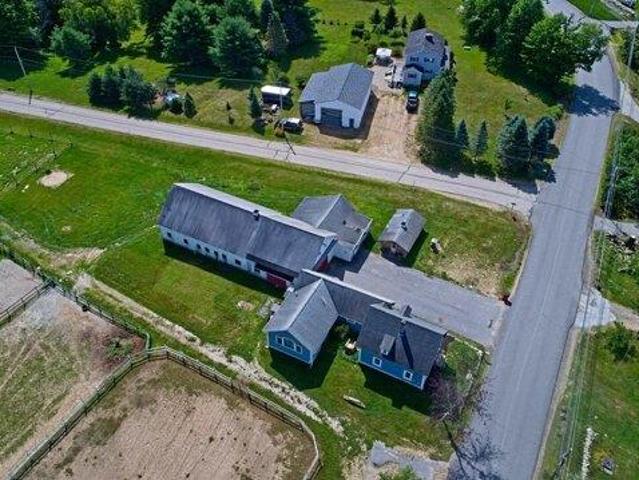 house with 3 bedroom, Deerfield NH ES105108596