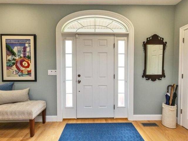 house with 3 bedroom, Deerfield NH ES105127609