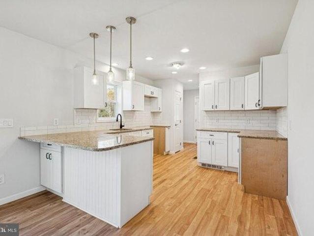 house with 3 bedroom, Delmont NJ DS102566152