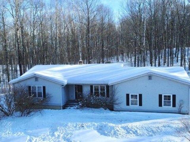 house with 3 bedroom, Derby VT DS102443073