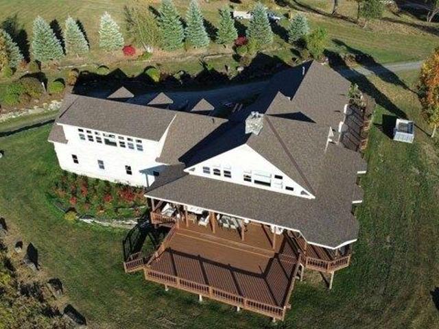 house with 3 bedroom, Derby VT DS102477527