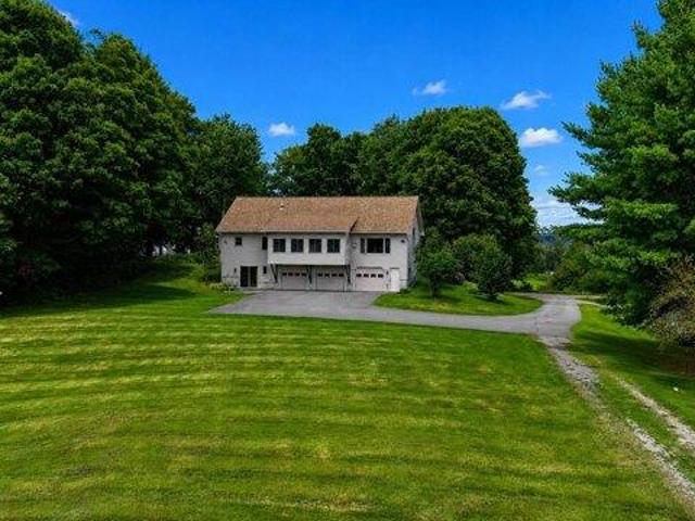 house with 3 bedroom, Derby VT ES105140461
