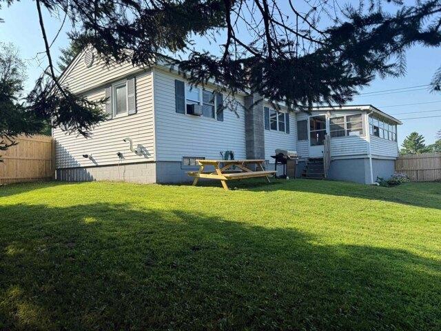 house with 3 bedroom, Derby VT ES105193417