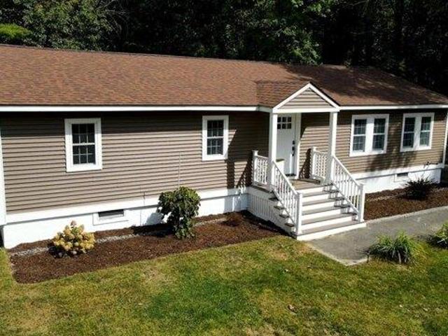 house with 3 bedroom, Derry NH DS102478128