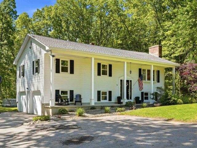 house with 3 bedroom, Derry NH DS103018801