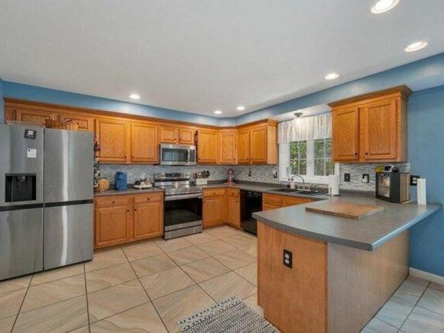 house with 3 bedroom, Derry NH DS103019545