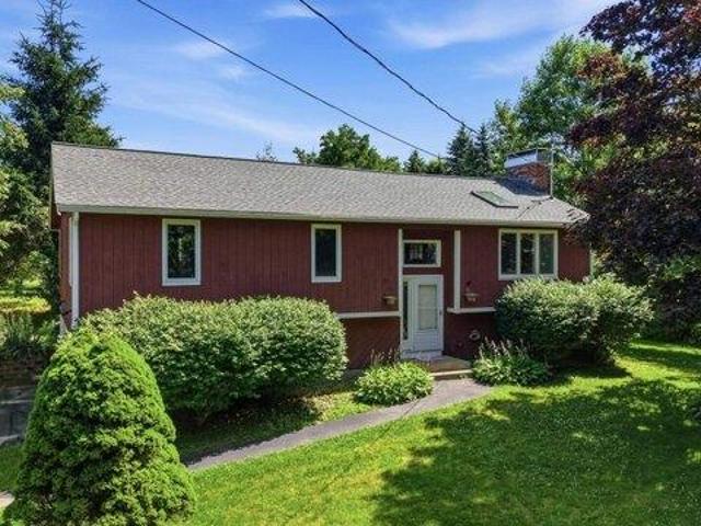 house with 3 bedroom, Derry NH DS103885809