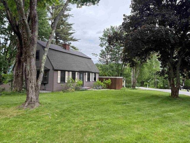 house with 3 bedroom, Derry NH DS104297089
