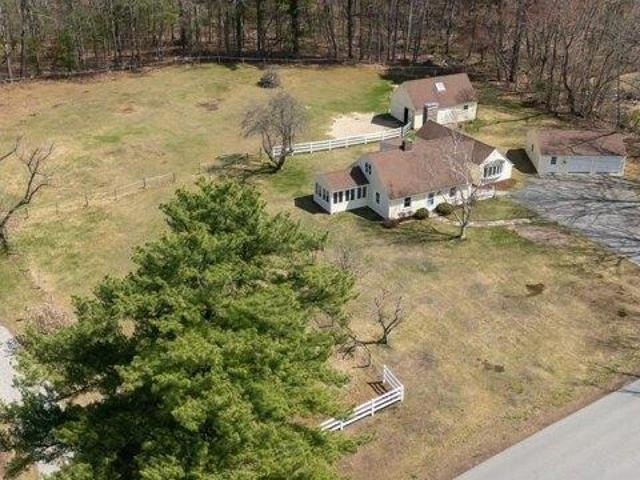house with 3 bedroom, Derry NH ES103019967